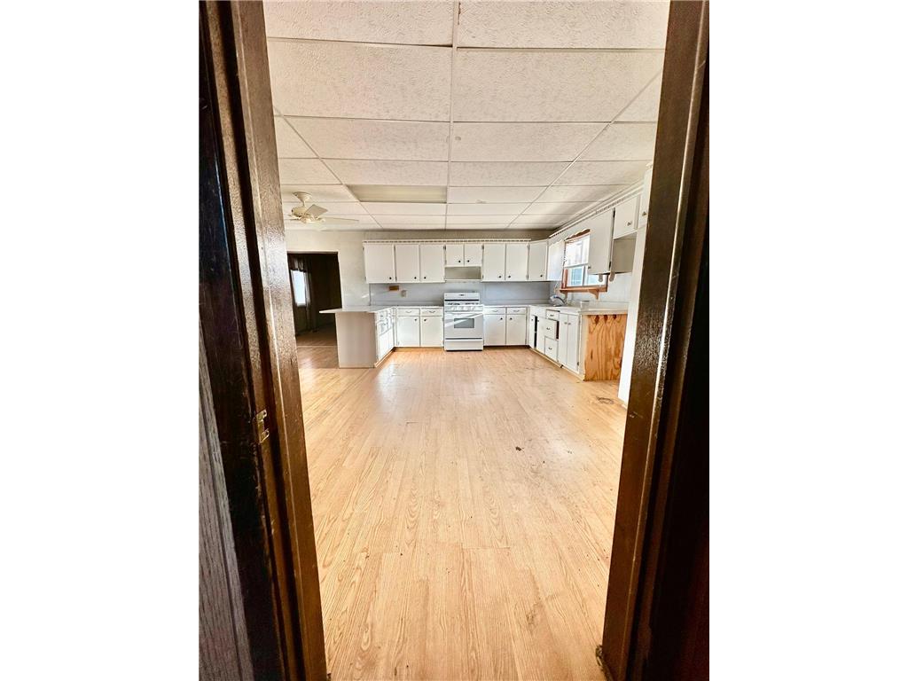 477 1st Avenue SE, Wells, MN, 56097 | MLS: 6518466 | Edina Realty