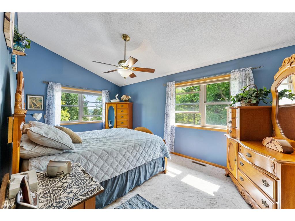 47963 Barber Drive, Stanchfield, MN, 55080 | MLS: 6488428 | Edina Realty