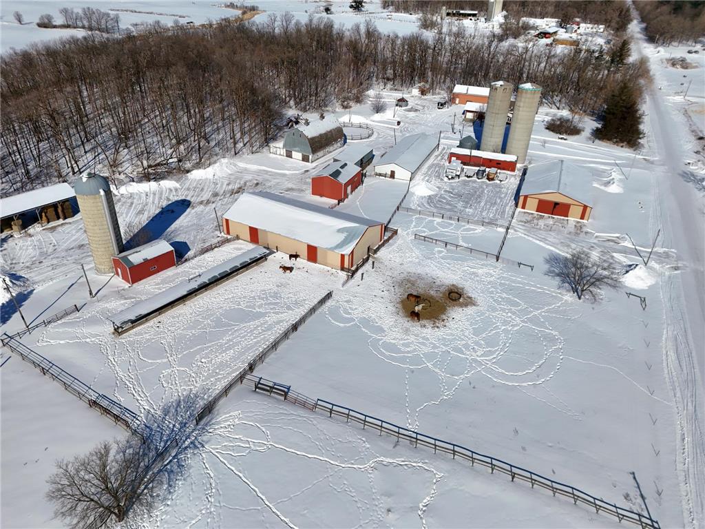 48435 505th Avenue, Perham, MN, 56573 | MLS: 6659595 | Edina Realty