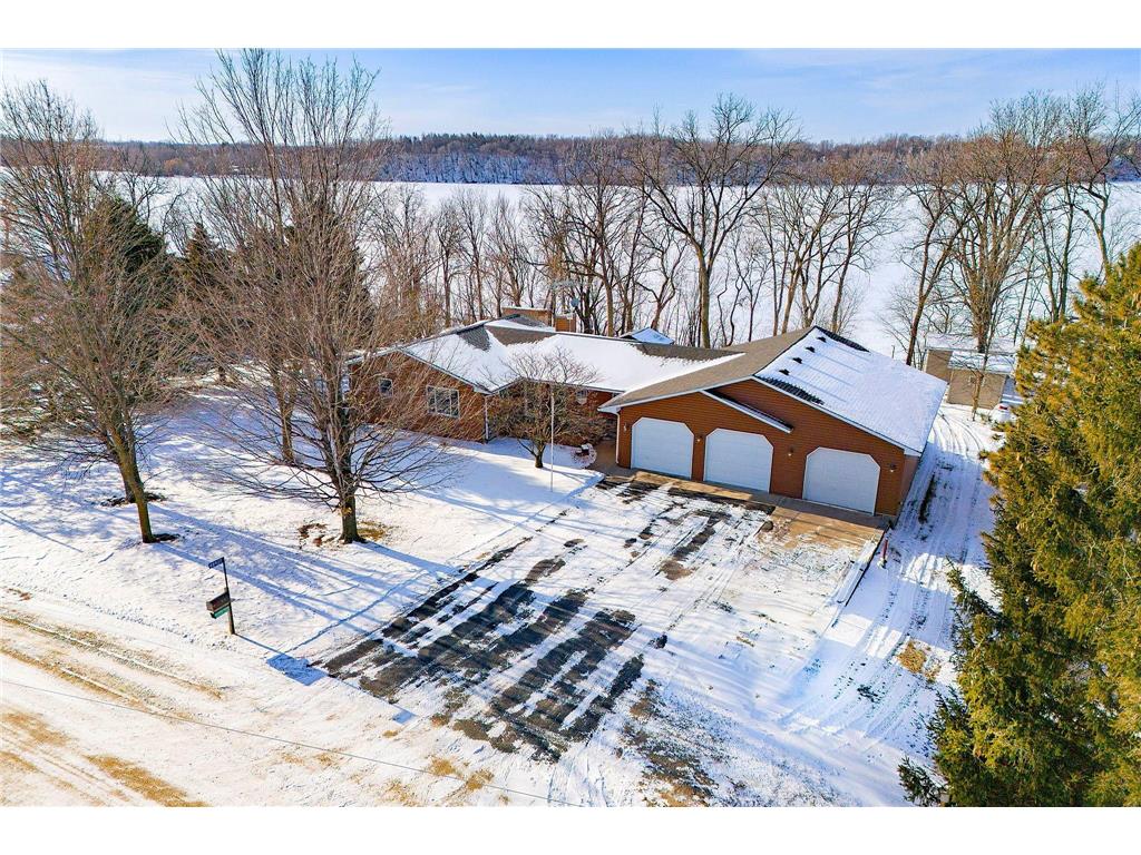 48937 North Shore Road, Waterville, MN, 56096 | MLS: 6672952 | Edina Realty