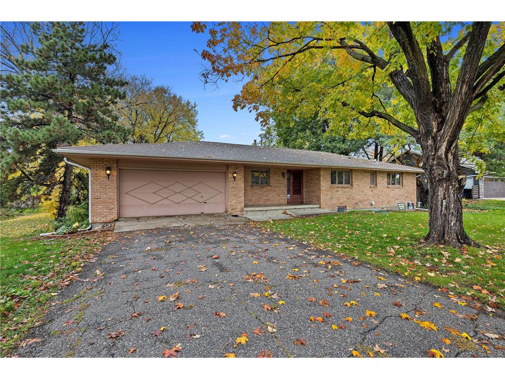 4928 Poppy Lane, Edina, MN, 55435 | MLS: 6454231 | Edina Realty