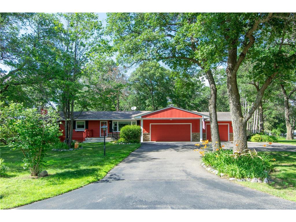 4940 Oak Street, Baxter, MN, 56425 | MLS: 6749327 | Edina Realty