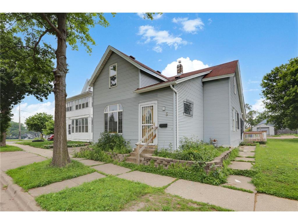 5 Rose Avenue E, Saint Paul, MN, 55117 | MLS: 6737332 | Edina Realty