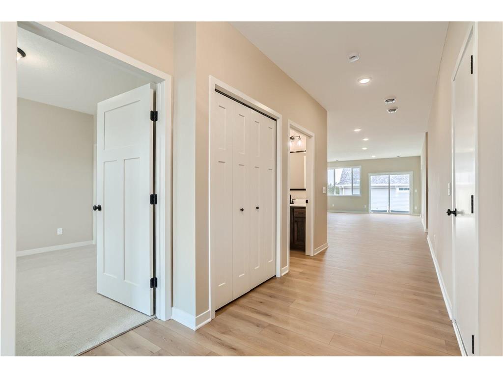 5035 Dale Ridge Road, Woodbury, MN, 55129 | MLS: 6634021 | Edina Realty