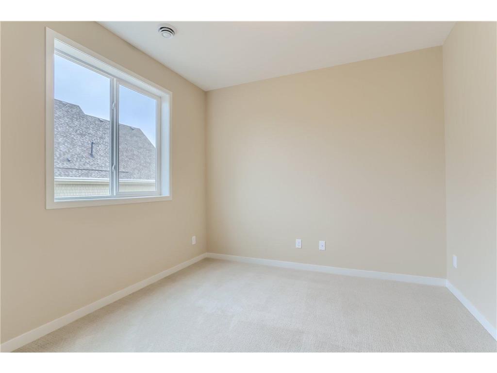 5035 Dale Ridge Road, Woodbury, MN, 55129 | MLS: 6760672 | Edina Realty