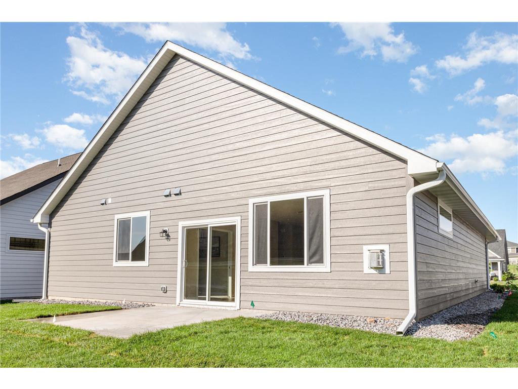 5035 Dale Ridge Road, Woodbury, MN, 55129 | MLS: 6760672 | Edina Realty