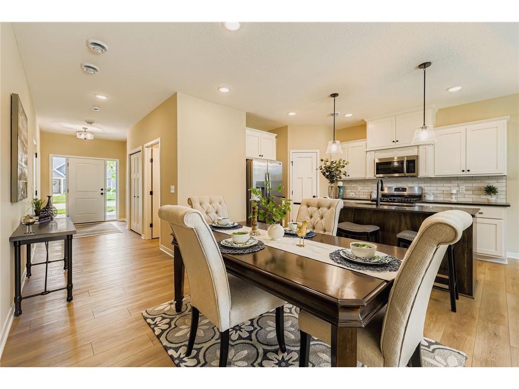 5035 Dale Ridge Road, Woodbury, MN, 55129 | MLS: 6760672 | Edina Realty