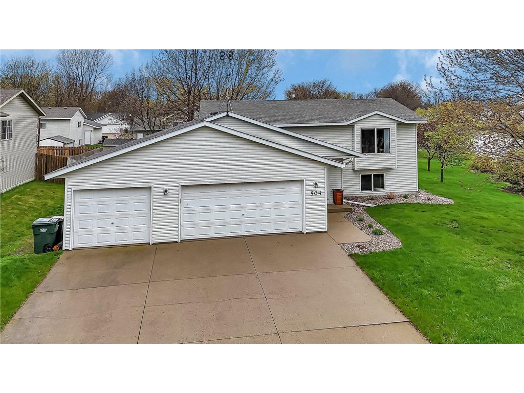 504 Harvest Street SW, Hutchinson, MN, 55350 | MLS: 6489947 | Edina Realty