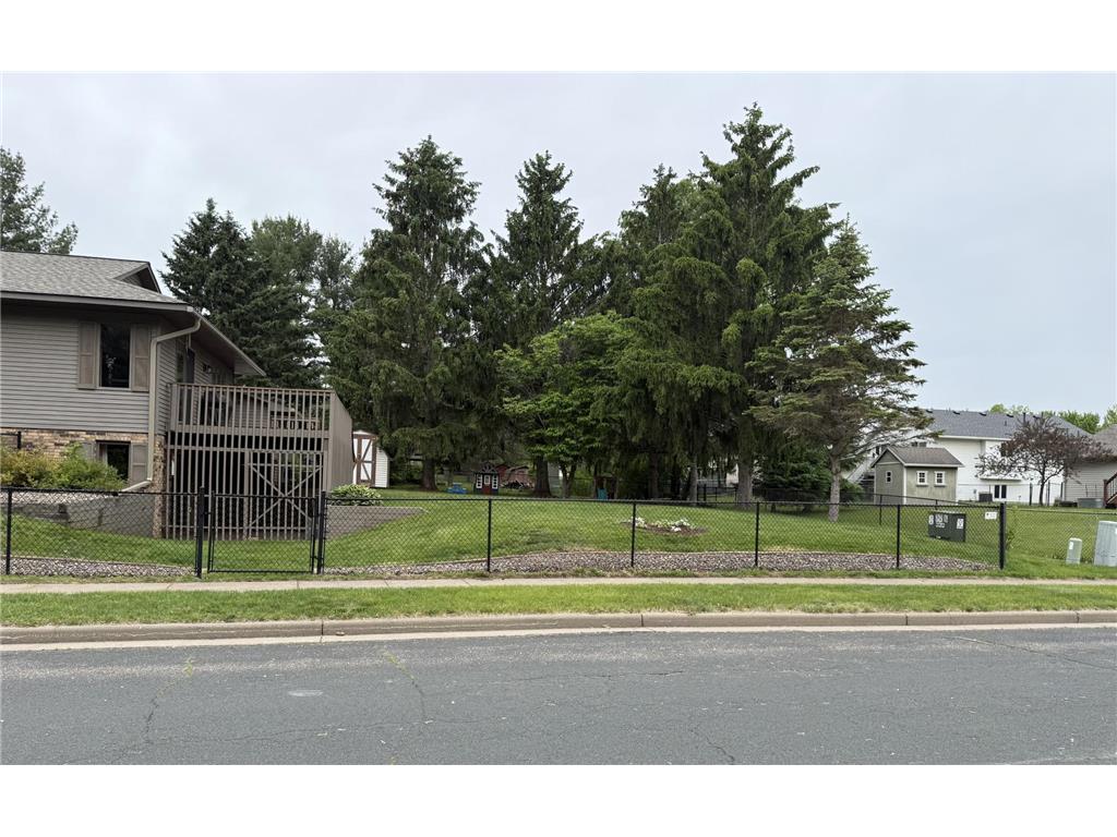 507 Pine Ridge Terrace, River Falls, WI, 54022 | MLS: 6725793 | Edina ...