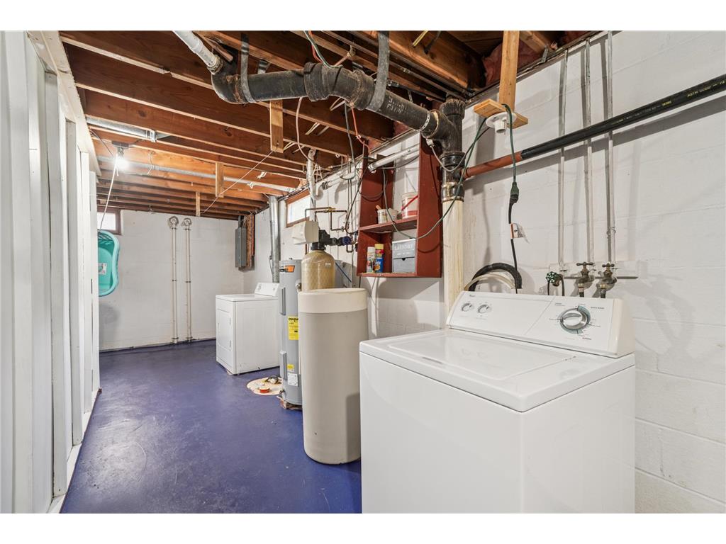 509 Park Street S, Fairfax, MN, 55332 | MLS: 6751912 | Edina Realty