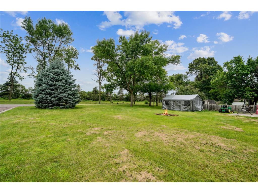 509 Park Street S, Fairfax, MN, 55332 | MLS: 6751912 | Edina Realty