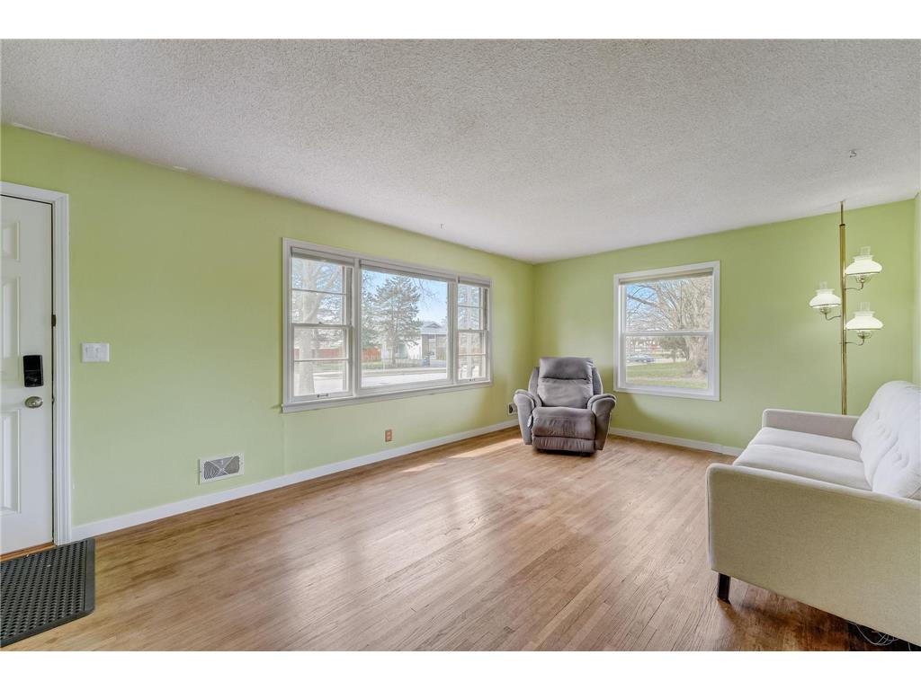 511 79th Avenue NE, Spring Lake Park, MN, 55432 | MLS: 6516174 | Edina ...