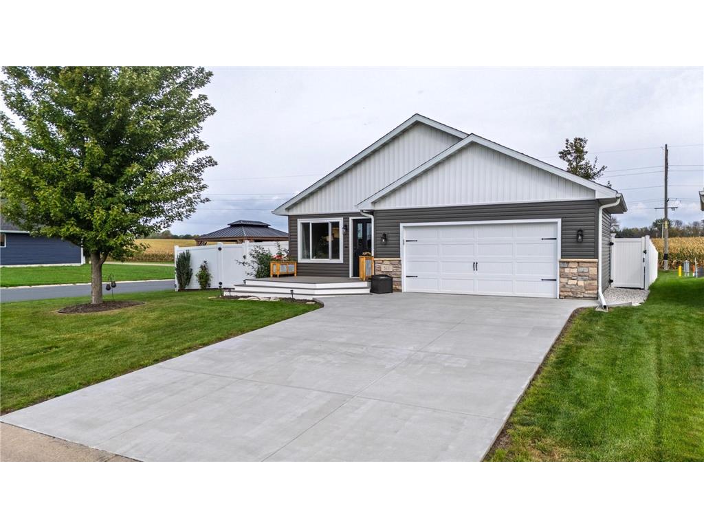 511 Juniper Lane NW, Montgomery, MN, 56069 | MLS: 6793859 | Edina Realty