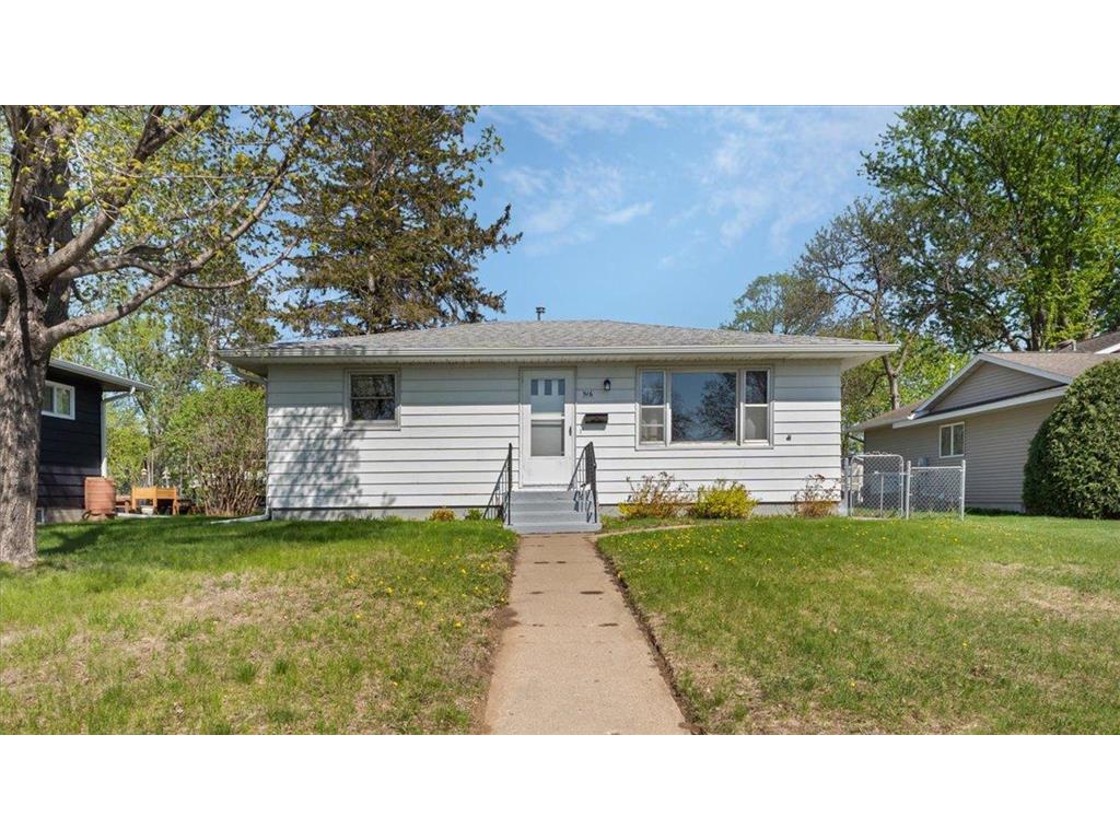 516 Lake Shore Drive, Sauk Centre, MN, 56378 | MLS: 6717515 | Edina Realty