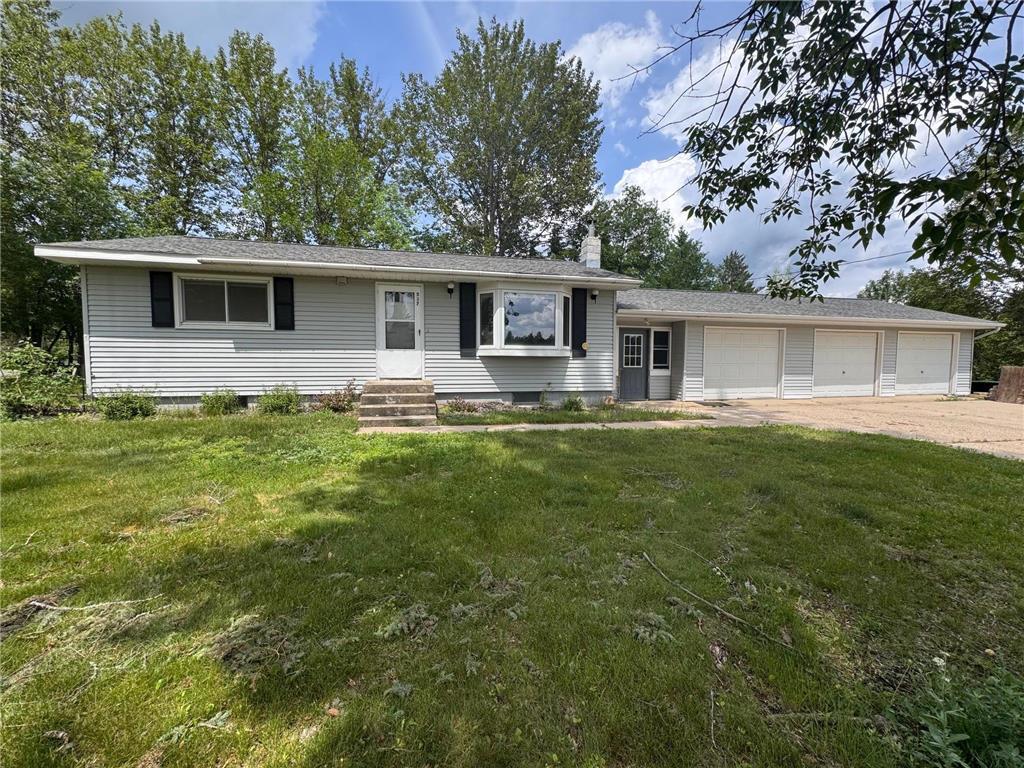 517 2nd Street NW, Menahga, MN, 56464 | MLS: 6739983 | Edina Realty