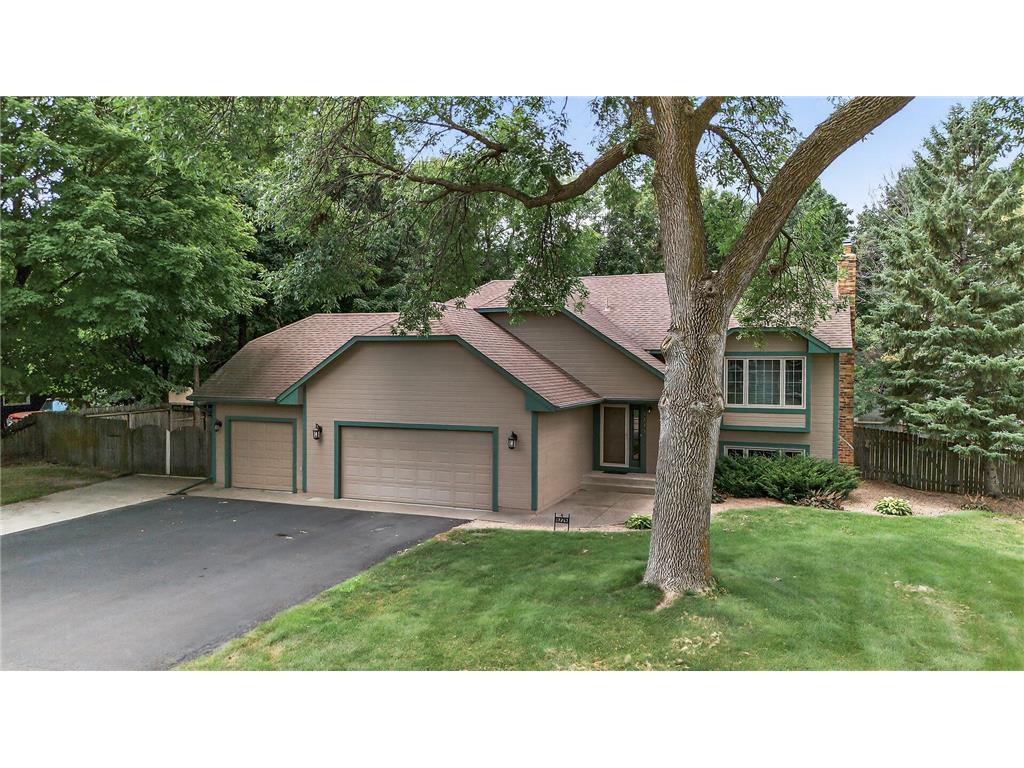 5225 Lannon Avenue NE, Albertville, MN, 55301 | MLS: 6769479 | Edina Realty