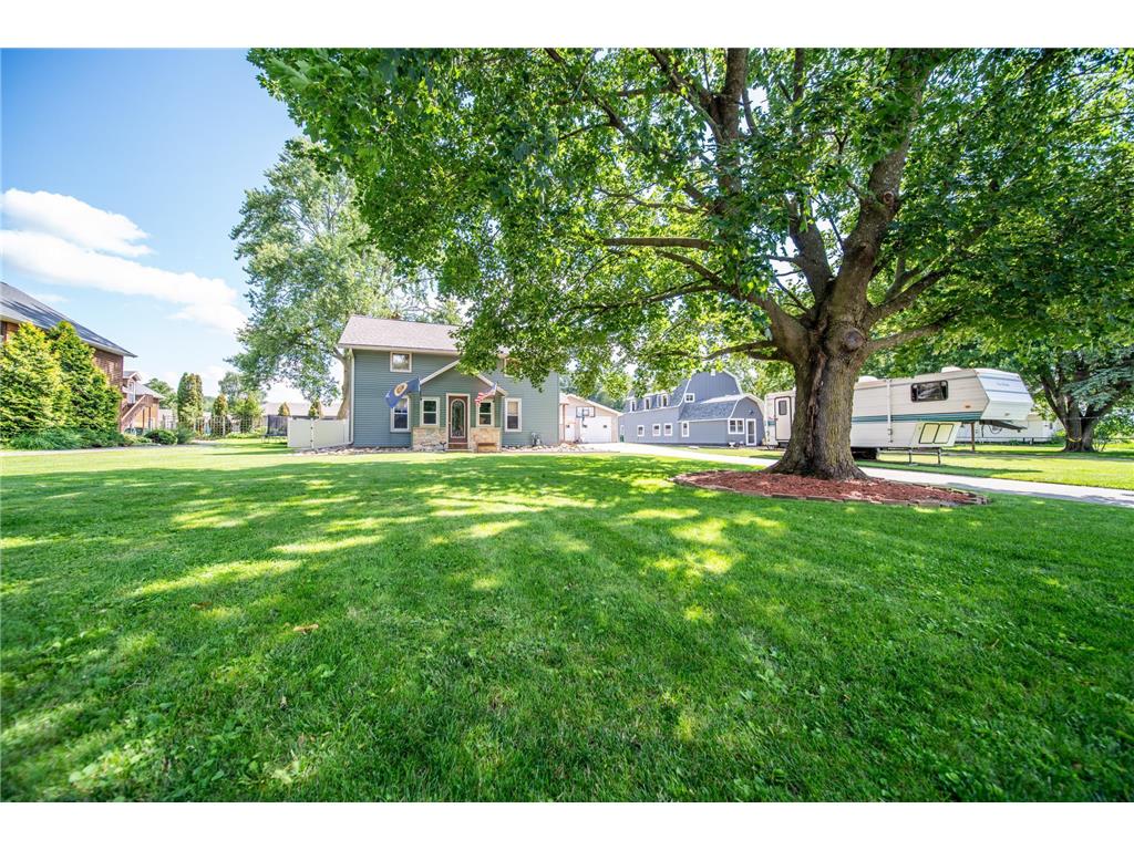 524 E 14th Street, Saint Charles, MN, 55972 | MLS: 6543393 | Edina Realty