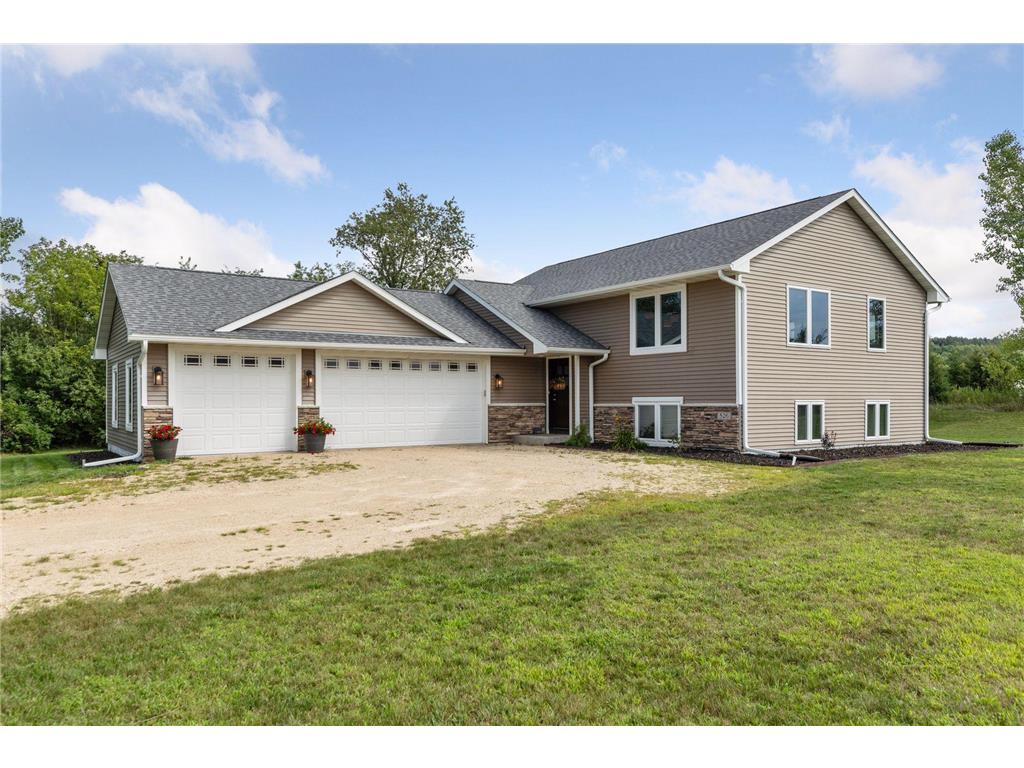 526 Olivia Court, Hudson, WI, 54016 | MLS: 6262608 | Edina Realty