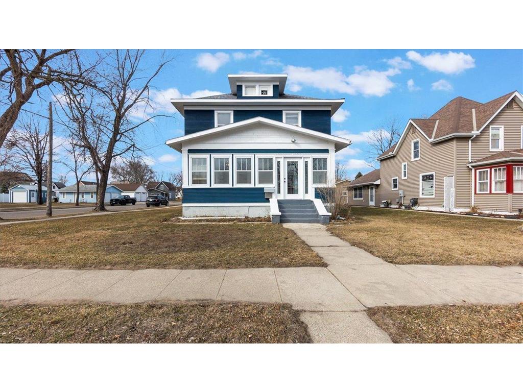532 Birch Street S, Sauk Centre, MN, 56378 | MLS: 6494897 | Edina Realty