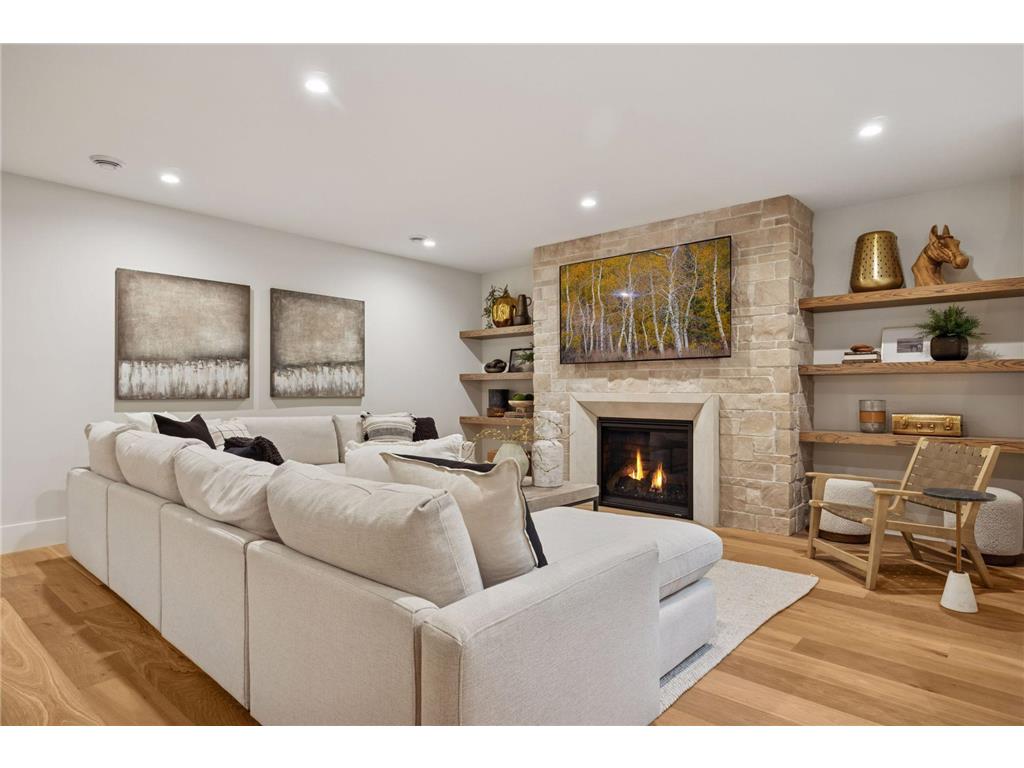 5341 Kellogg Avenue, Edina, MN, 55424 | MLS: 7023226 | Edina Realty