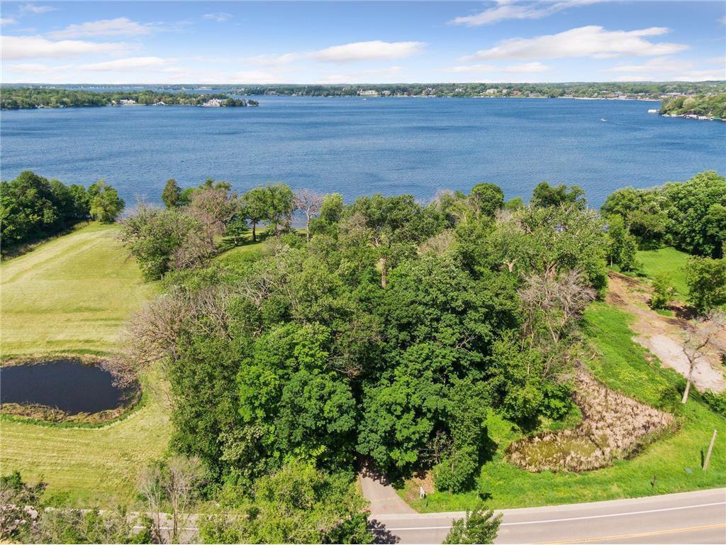 535 Bushaway Road, Wayzata, MN, 55391 | MLS: 6769081 | Edina Realty