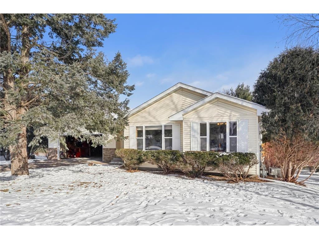 536 S Moody Road, Saint Croix Falls, WI, 54024 | MLS: 6651347 | Edina ...
