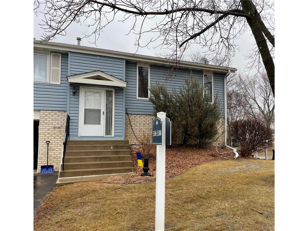 5388 Beachside Drive, Minnetonka, MN, 55343 | MLS: 6168021 | Edina Realty