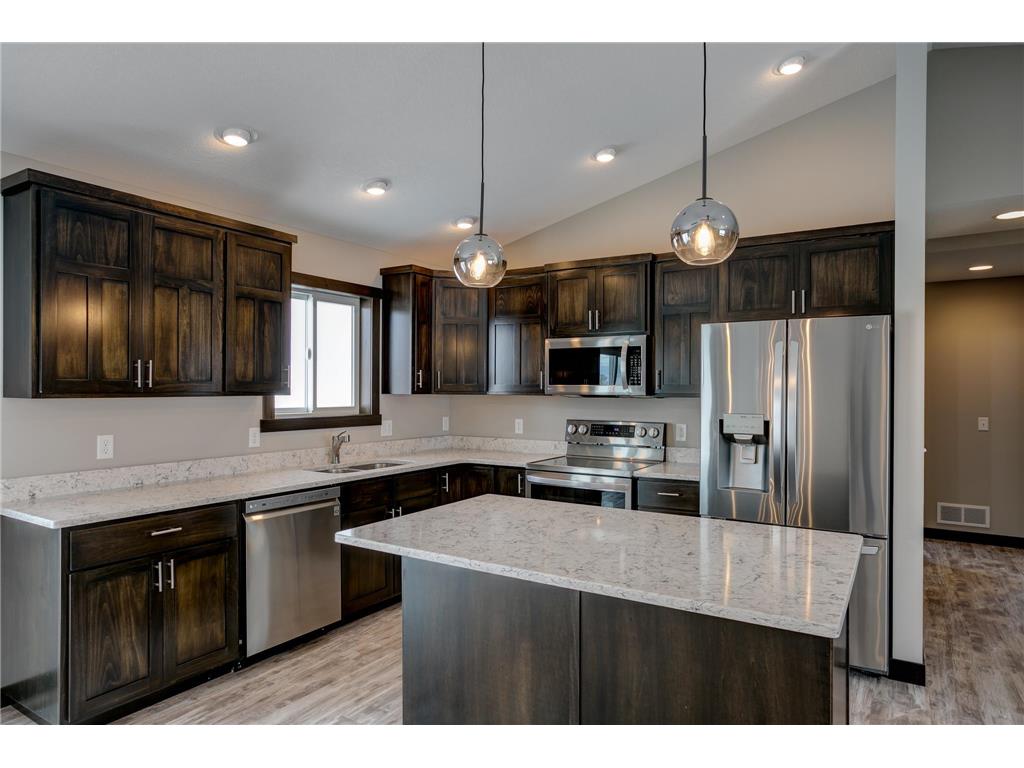 540 Gopher Court, New Richmond, WI, 54017 | MLS: 6657405 | Edina Realty