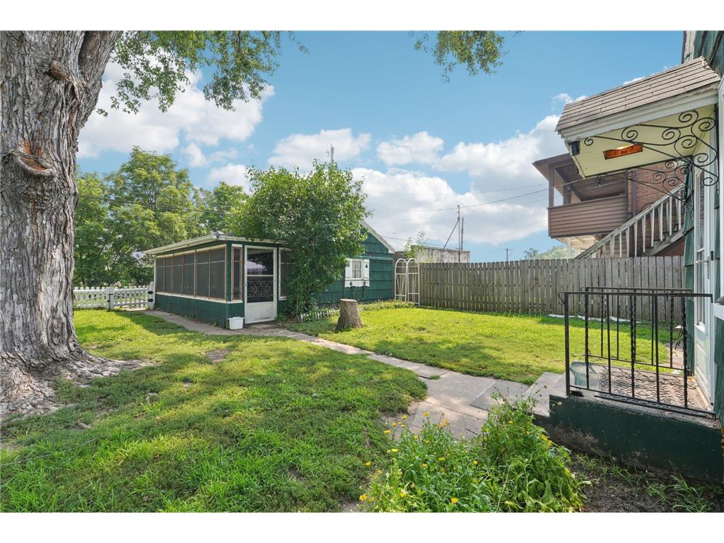 541 1st Avenue S, South Saint Paul, MN, 55075 | MLS: 6763948 | Edina Realty