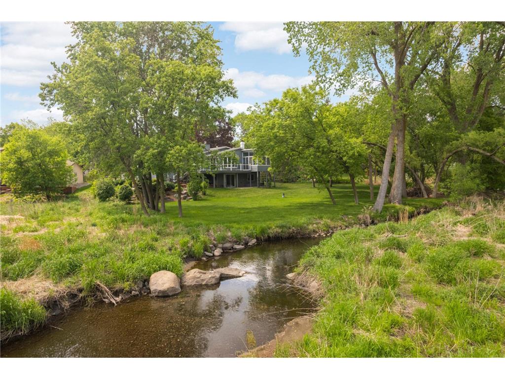 5410 Creek View Lane, Edina, MN, 55439 | MLS: 6705112 | Edina Realty