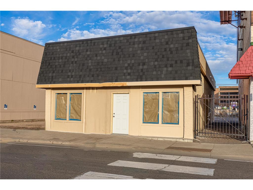 542 Rice Street, Saint Paul, MN, 55103 | MLS: 6500729 | Edina Realty