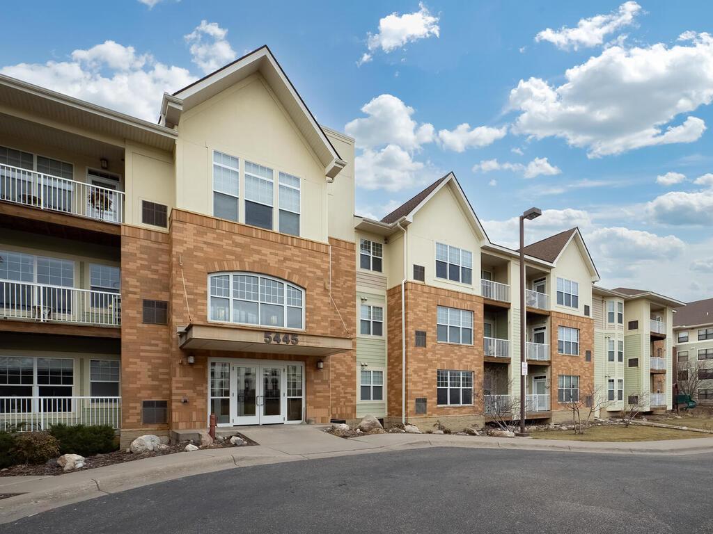 5445 Boone Avenue N #104, New Hope, MN, 55428 | MLS: 6487306 | Edina Realty