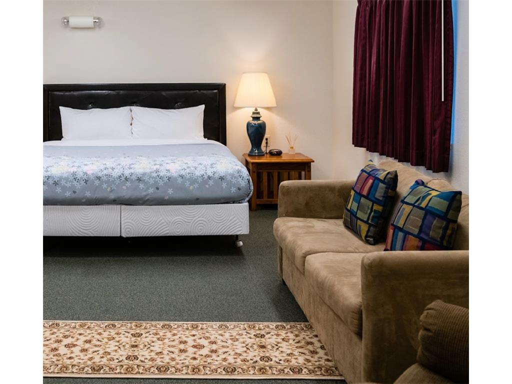 550 Commerce Drive, Le Center, MN, 56057 | MLS: 6621310 | Edina Realty