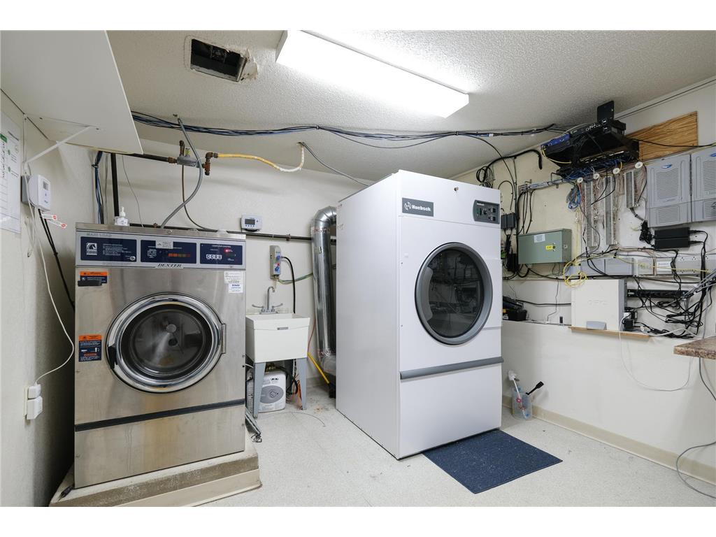 550 Commerce Drive, Le Center, MN, 56057 | MLS: 6621310 | Edina Realty