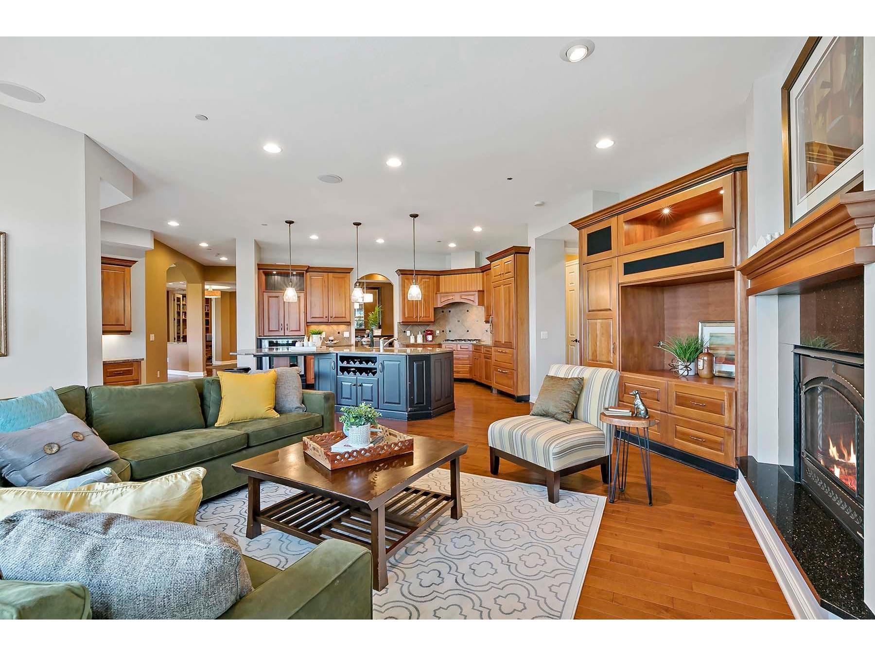 555 Oak Ridge Place #220, Hopkins, MN, 55305 | MLS: 6015037 | Edina Realty