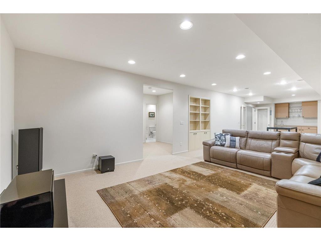 5555 W 70th Street, Edina, MN, 55439 | MLS: 6733470 | Edina Realty