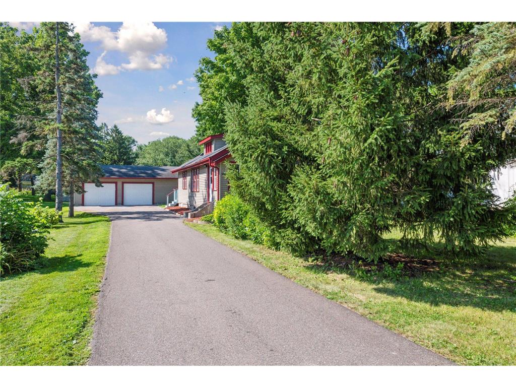 5565 Main Street W, Maple Plain, MN, 55359 | MLS: 6769257 | Edina Realty