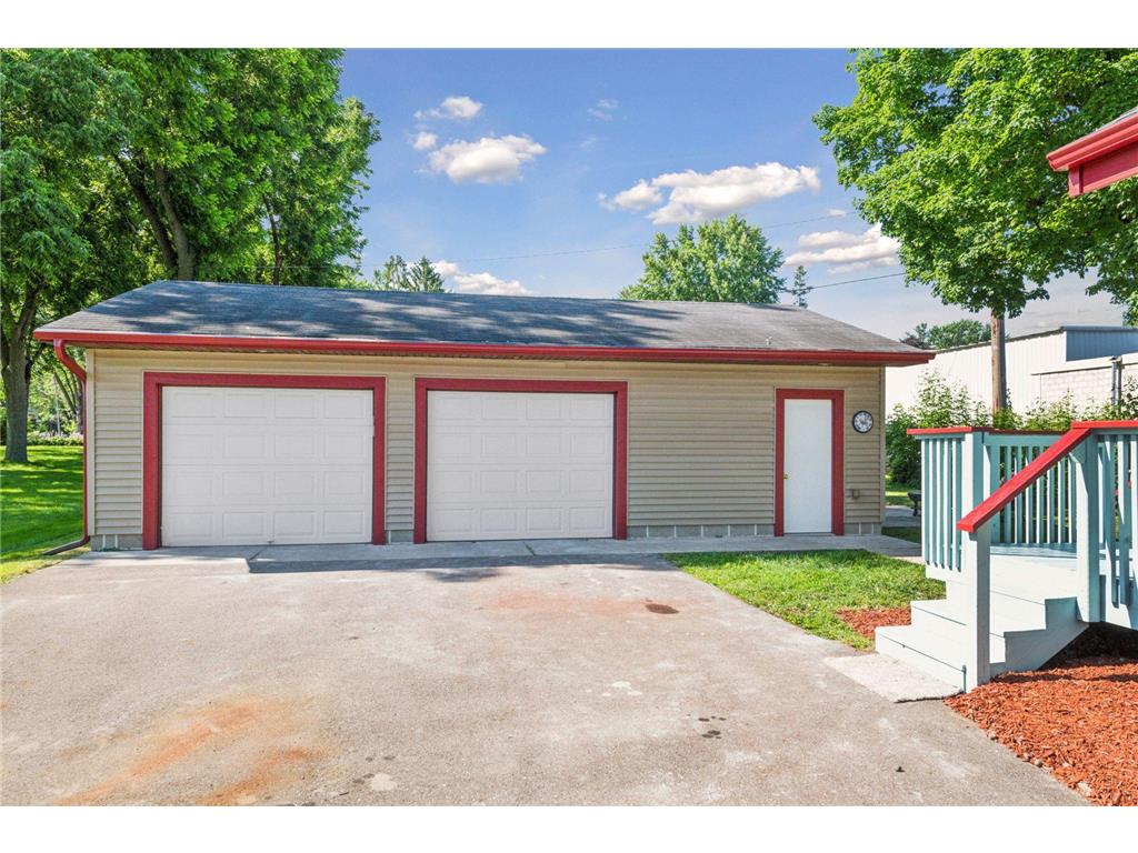 5565 Main Street W, Maple Plain, MN, 55359 | MLS: 6769257 | Edina Realty