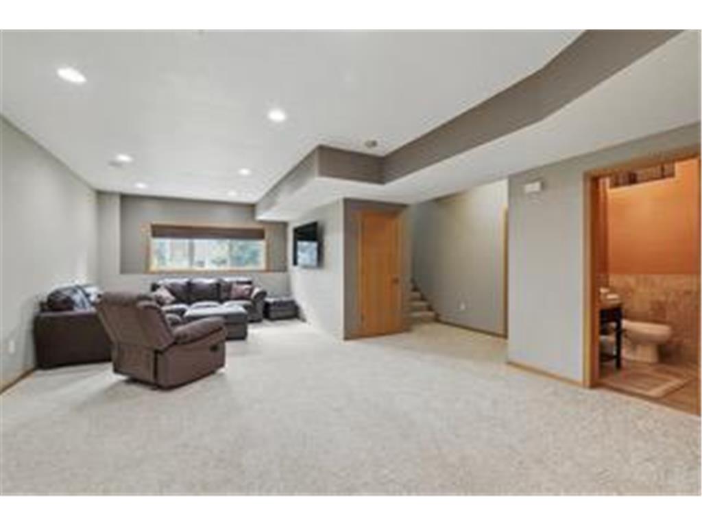 562 Hillside Drive, Prescott, WI, 54021 | MLS: 6737670 | Edina Realty