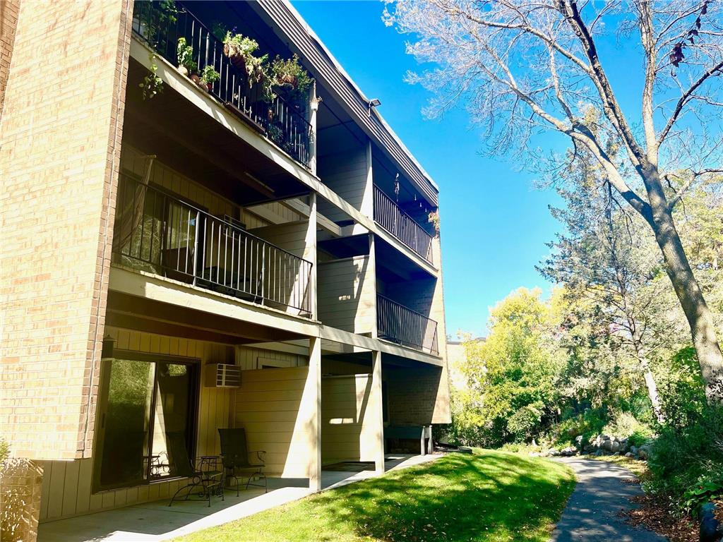 5643 Green Circle Drive #115, Minnetonka, MN, 55343 | MLS: 6691087 ...