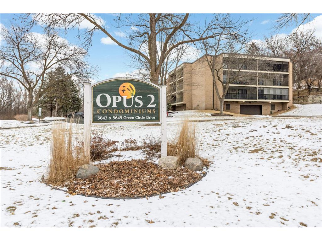 5645 Green Circle Drive #212, Minnetonka, MN, 55343 | MLS: 6652647 ...