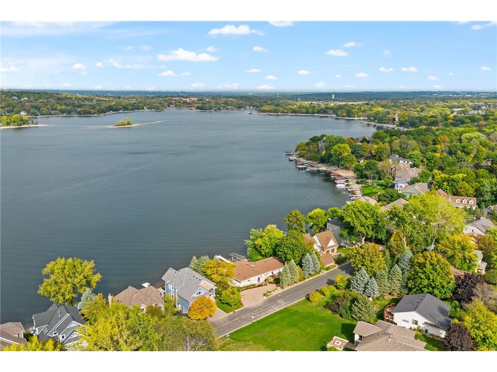 5650 Fairlawn Shores Trail SE, Prior Lake, MN, 55372 | MLS: 6495598 ...