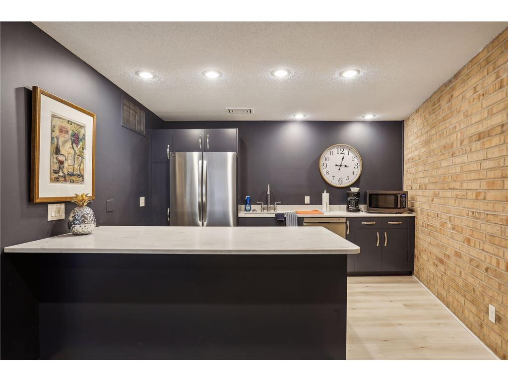 5697 Green Circle Drive #116, Minnetonka, MN, 55343 | MLS: 6692533 ...