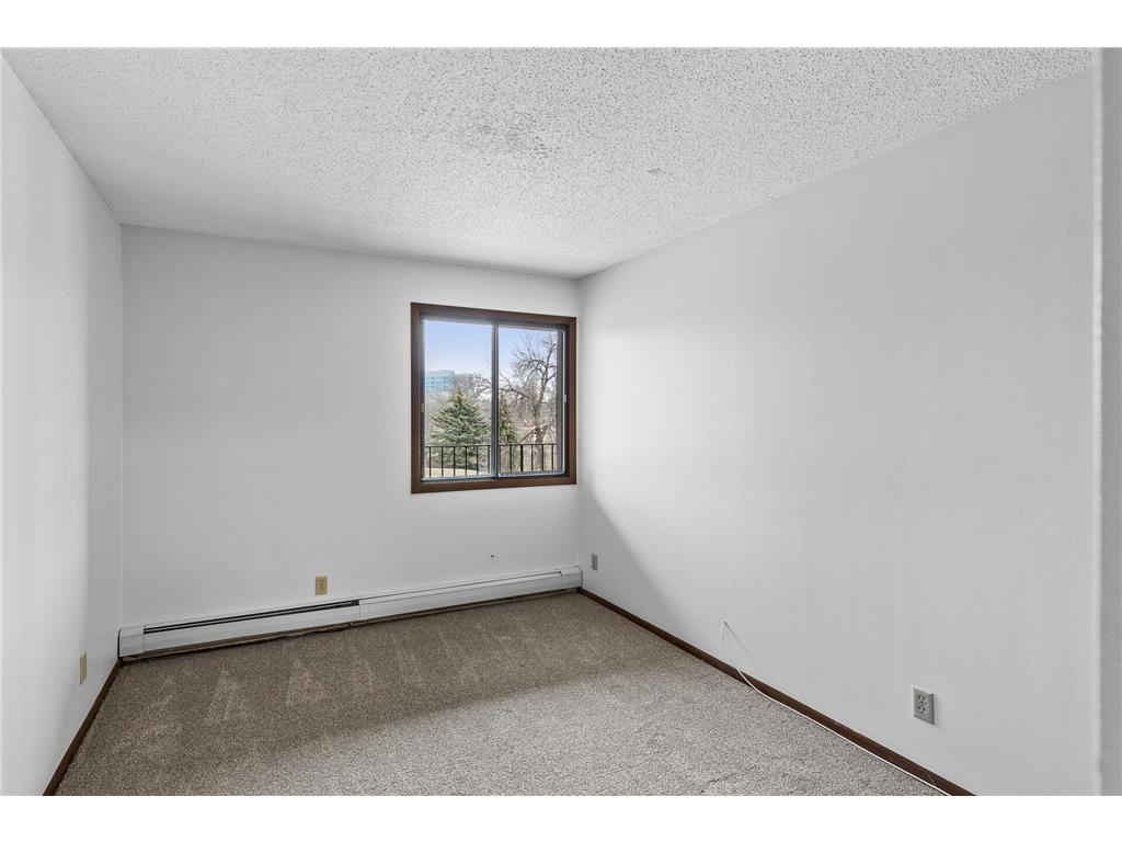 5697 Green Circle Drive #213, Minnetonka, MN, 55343 | MLS: 6678621 ...