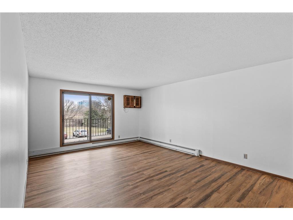 5697 Green Circle Drive #213, Minnetonka, MN, 55343 | MLS: 6678621 ...