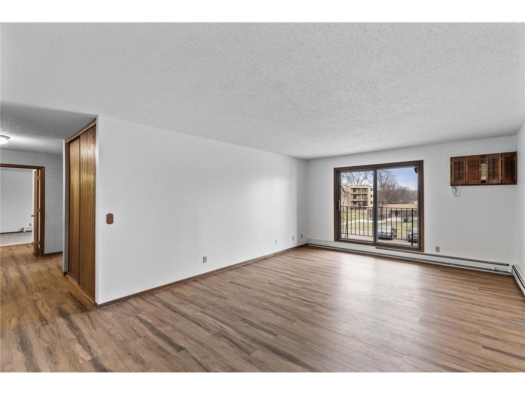 5697 Green Circle Drive #213, Minnetonka, MN, 55343 | MLS: 6678621 ...