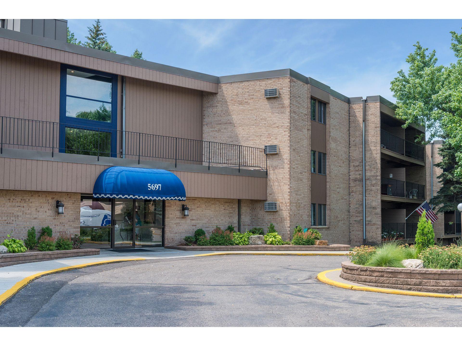 5697 Green Circle Drive #312, Minnetonka, MN, 55343 | MLS: 6132658 ...