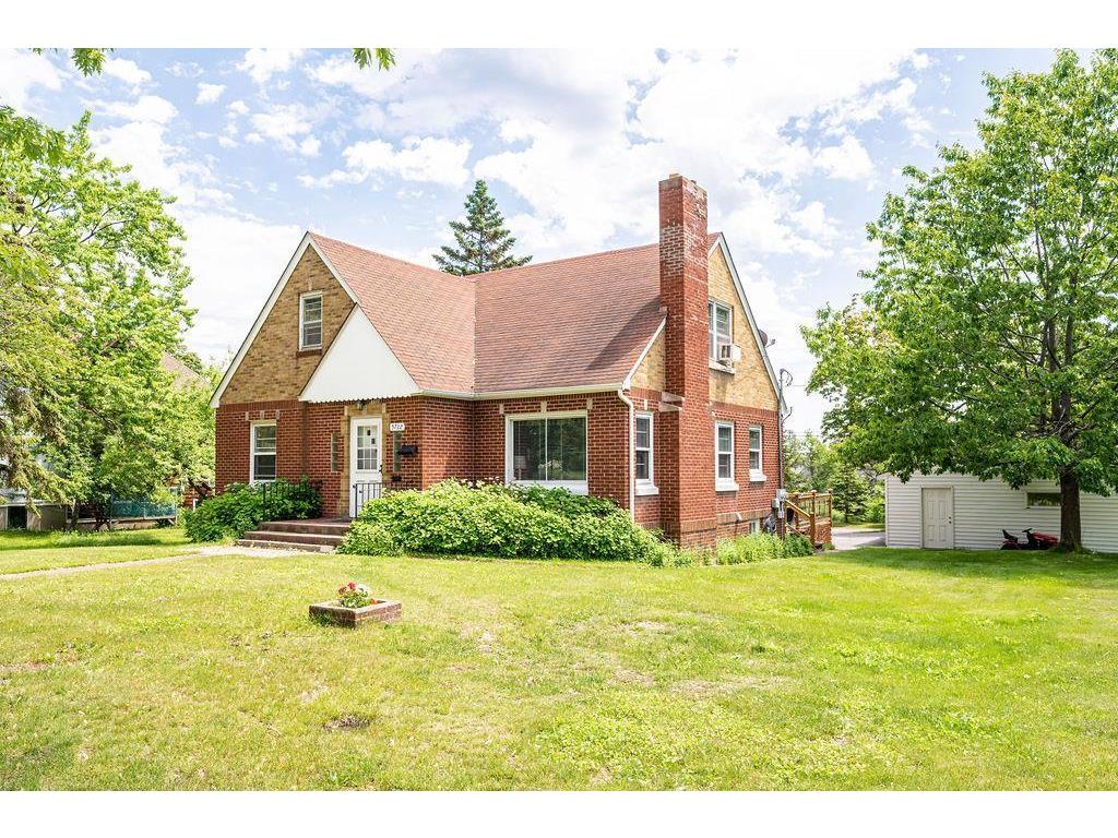 5722 E Superior Street, Duluth, MN, 55804 | MLS: 6350669 | Edina Realty