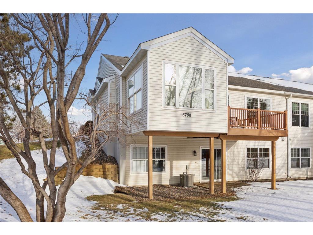 5780 Prairie Ridge Drive, Shoreview, MN, 55126 | MLS: 7021186 | Edina ...
