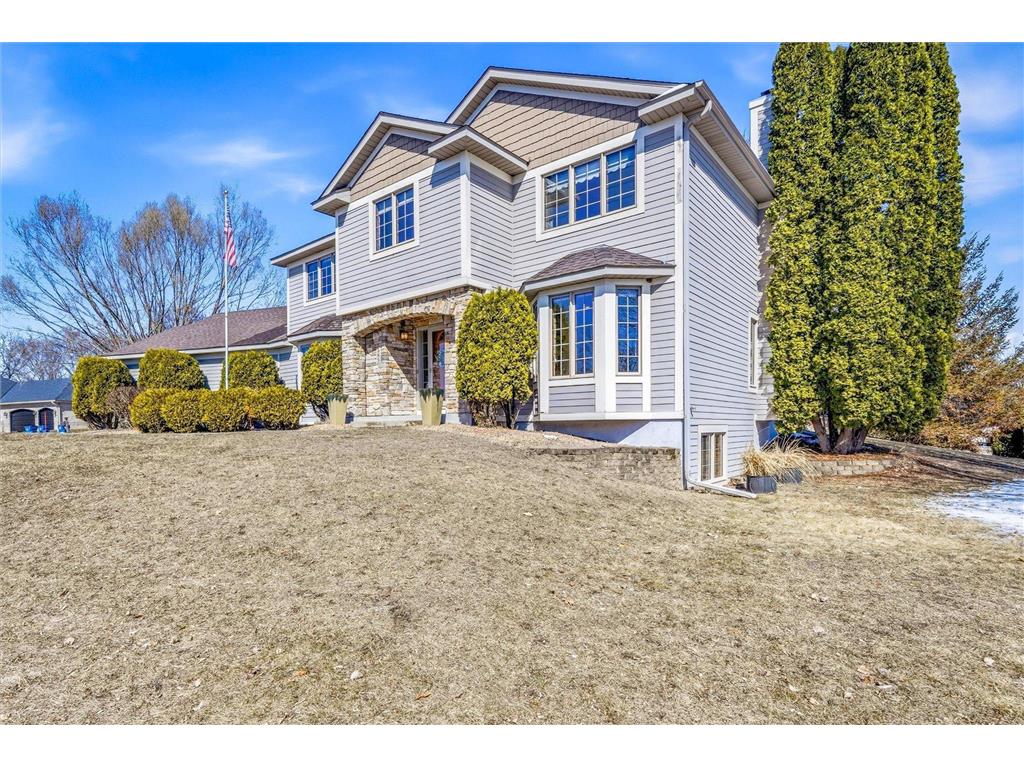 585 High Ridge Circle, Mendota Heights, MN, 55118 | MLS: 6784178 ...